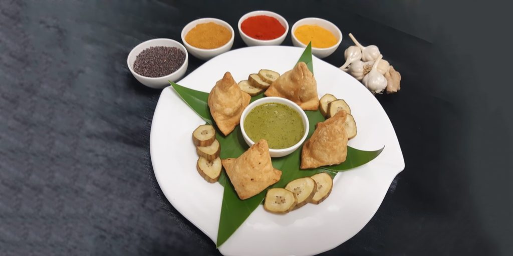 Monsoon Recipe Special: Healthy Oven Baked Raw Banana Samosa - Bold ...