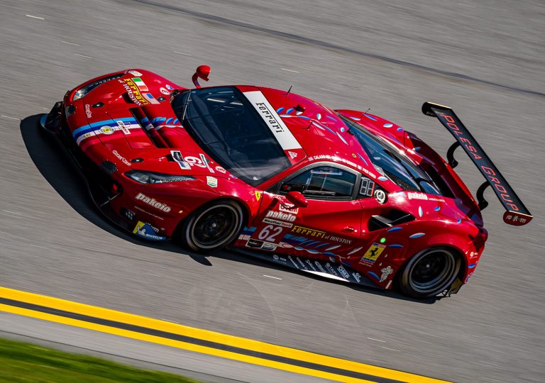 Ferrari Enters FIA World Endurance Championship - Bold Outline : India ...