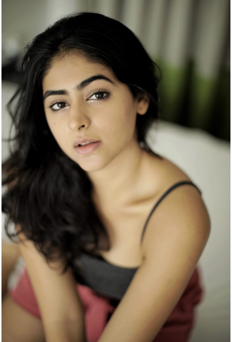 Actress Pallak to make her Bollywood debut opposite Aditya Rawal ...