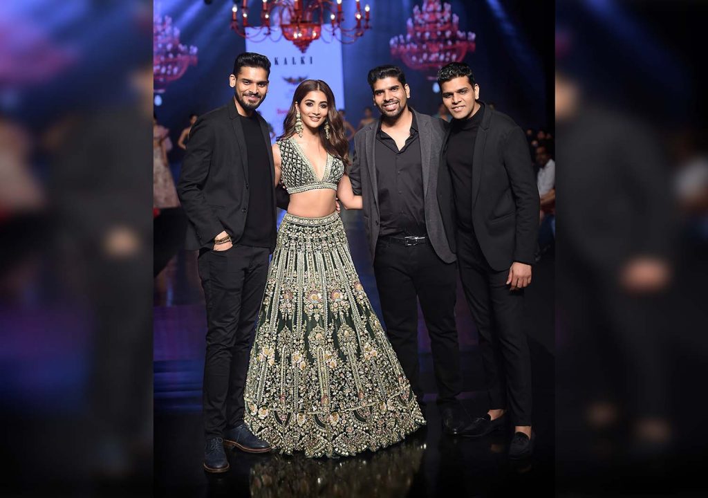 BTS Tops Billboard Charts - Bold Outline : India's leading Online ...