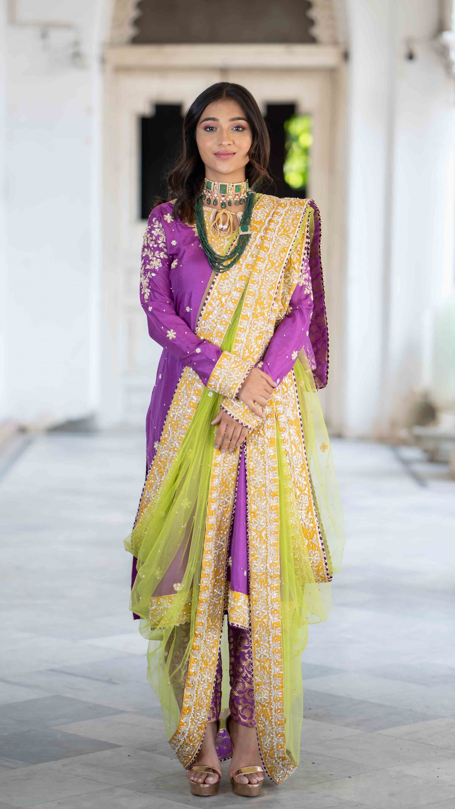 Khada Dupatta? Master the Draping Style and Royally Make Your Way Down ...
