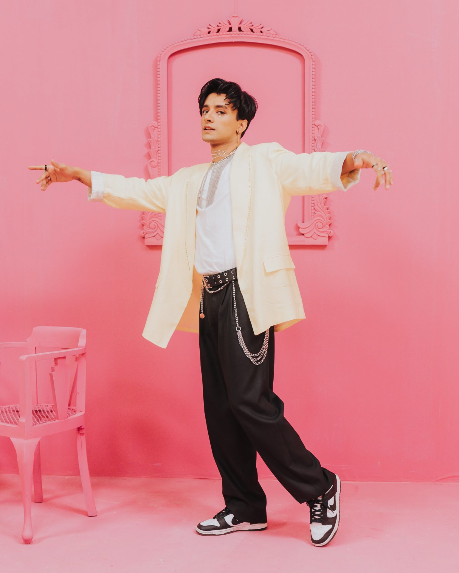 Singer Aksh Baghla collaborates with Snapchat India to launch Indo ...