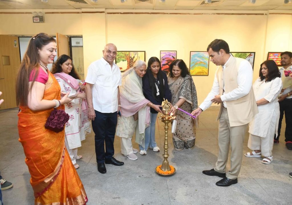 RHEA RAJ RELEASES BOLD NEW SINGLE & VIDEO “MUMBAI” — A WITCHY ...